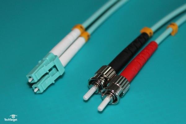 Die verschiedenen Glasfaserkabeltypen: Tipps für Netzwerkprofis