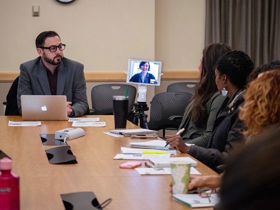 A tale of two telepresence robotics user stories | TechTarget