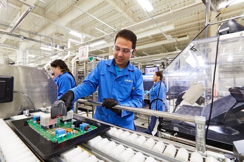 Major components maker ramps up AI in manufacturing | TechTarget