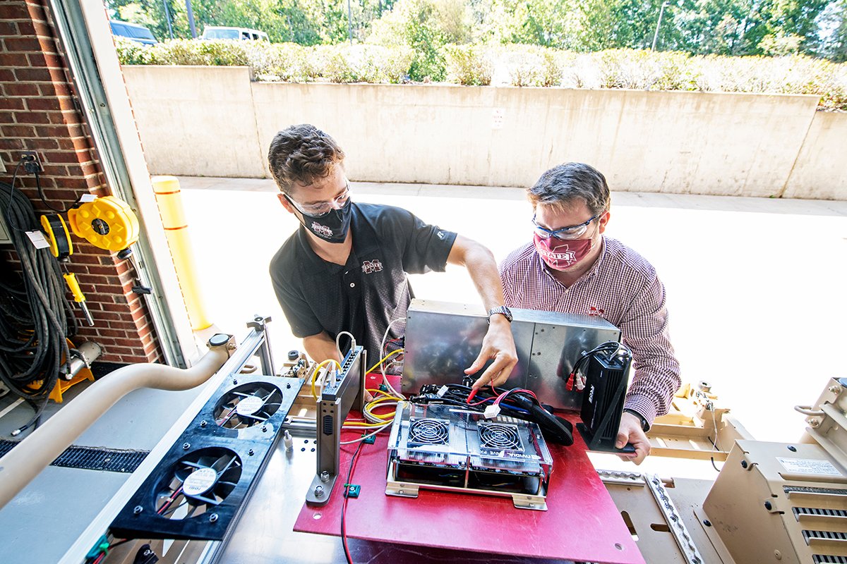 Ruggedized storage takes autonomous vehicle research to edge | TechTarget